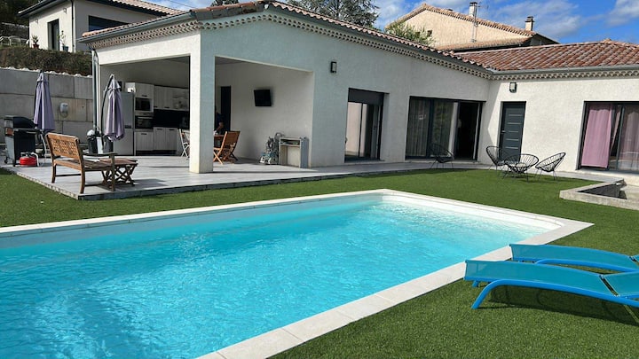 Villa Moderne-piscine-vue Imprenable-8 Pers - Aubenas