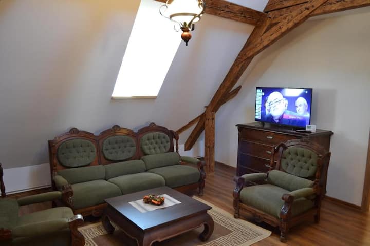 Casa Fanarilor - Apartament Pe 2 Niveluri - Brașov