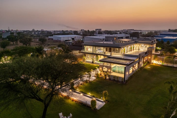Luxury 8bhk Villa W/pool, Billiards, Sauna @Jaipur - Chomu
