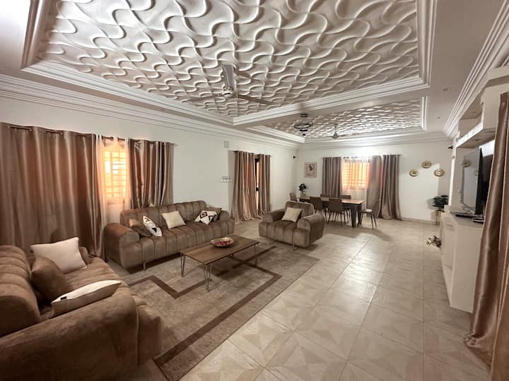 F2 Spacieux Au Golf à Bamako, Emplacement Prisé. - Mali