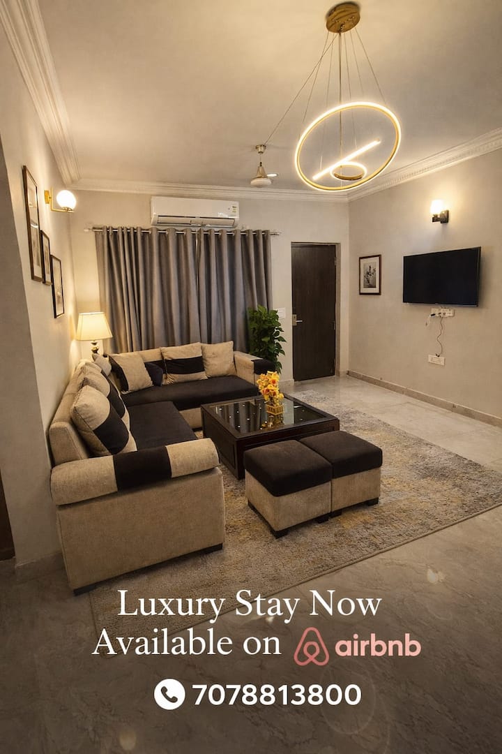 Peaceful Luxury Stay In Vrindavan | Near Bihari Ji - Vrindavan