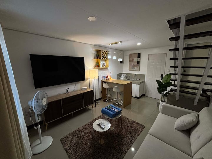 Cozy Warm Home - Capas