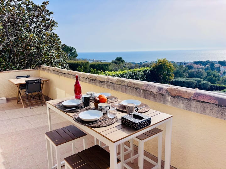 Magnifique Haut De Villa Dans Les Hauts De Bandol - Bandol