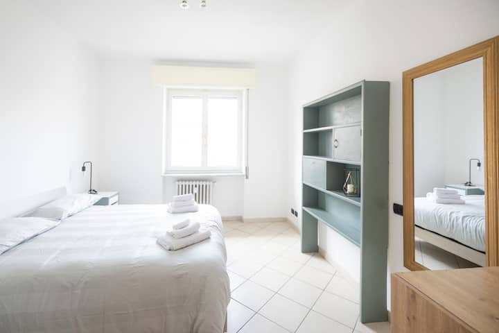 Elegant Apartment In The Heart Of Pavia - Pavie