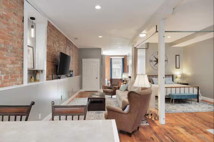 Charming 3br Downtown Escape Near Shops & Wineries - Hawthorn Park, Leavenworth