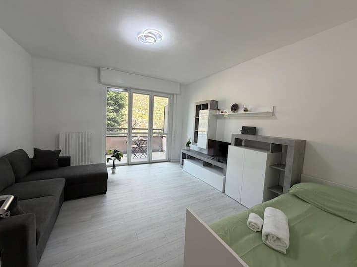 Como-swiss 5 Min | Lake At 10 Min | Wifi + Parking - Como