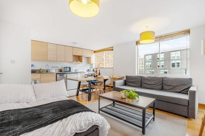 Top Rated 2br+balcony By Old St For 6 - City of London