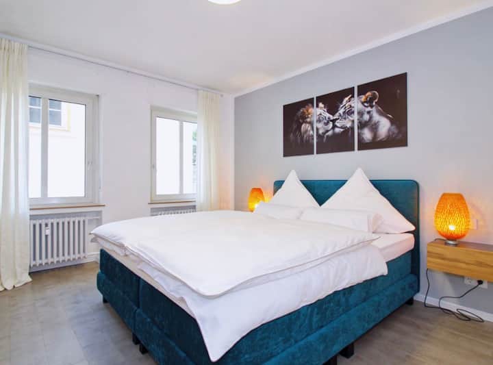 Room4you View8 | Zentrum | Lift | 1-4 Gäste - Paderborn