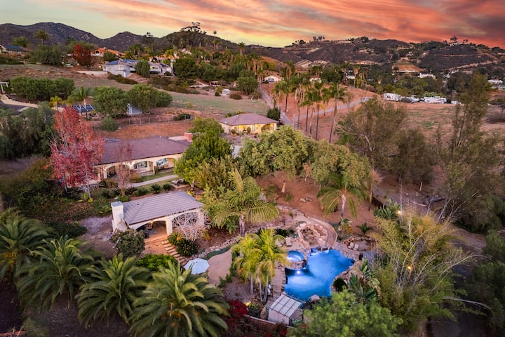 Private Resort Guesthouse Adu Pool And King Suite - Vista, CA