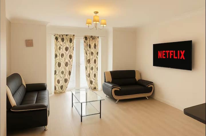 “Peaceful Hideaway Near Everything” - Glasgow