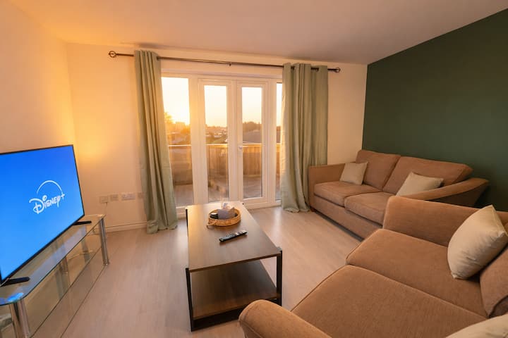 Siskin |Spacious Contractor Home| Sleeps7| Parking - Corby