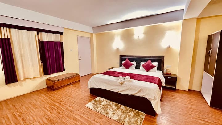 Rooms W/ Kanchenjunga View & Home Meals - Sikkim