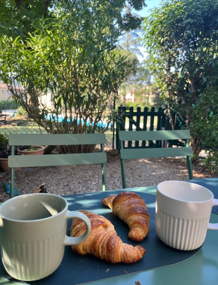 Charmant Studio Avec Extérieur à Peymeinade - Peymeinade