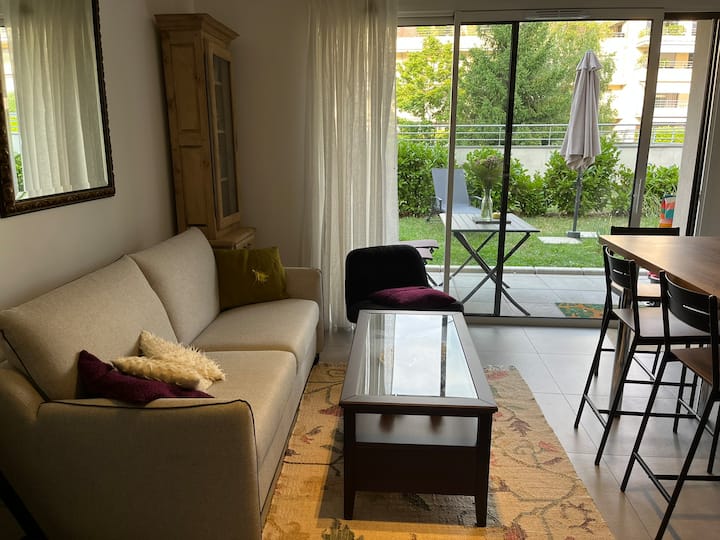 Rez De Jardin Calme Au Grand Port - Aix-les-Bains