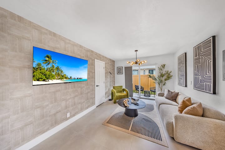 Modern&beachy Space W/ Kitchen, 5 Stars - 4 Ppl - Fort Lauderdale, FL