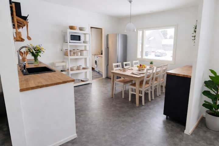 Cozy 3br Home With Gym & Bathtub - Jakobstad