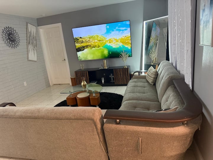 2bed/2bath House Apartment Suite - Sunrise, FL