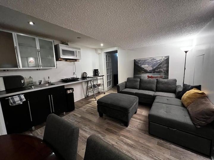 Spacious Richmond Hill Pad - Richmond Hill