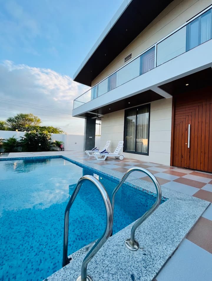 3bhk Stay In Villa - ウダイプル