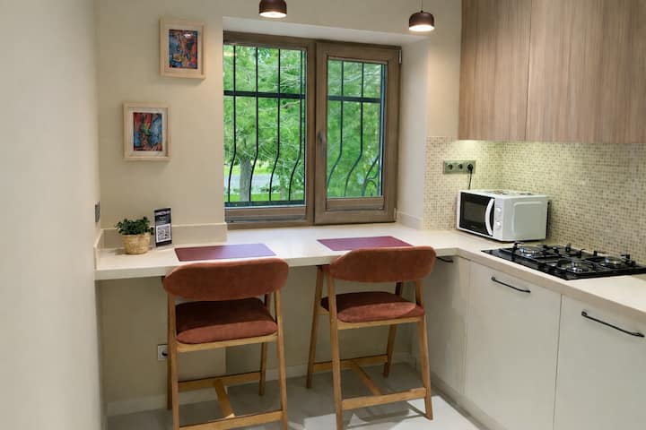 Modern 1br • Heart Of The City • Walk To Landmarks - Uzbekistan