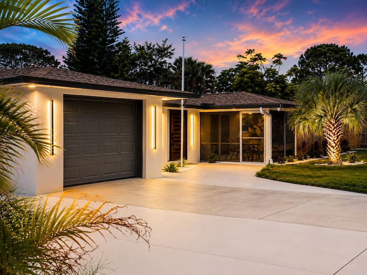 Pool Coastal Retreat In Venice | All New - Venice Beach, FL