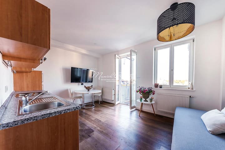 Furnished Schwabing Studio – Balcony Near Lmu - München