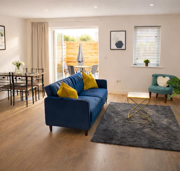 Grove Mews, Cheltenham, Centre - Garden & Parking - Cheltenham