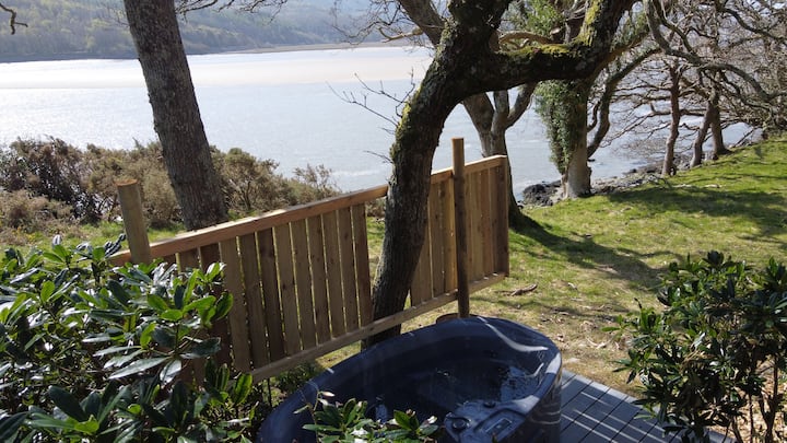 The Waterline Cabin & Hot Tub - Barmouth