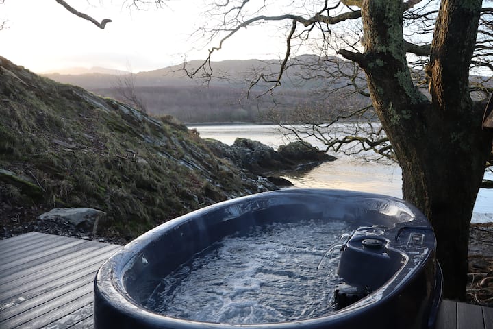 The Waterline Cabin & Hot Tub - Barmouth