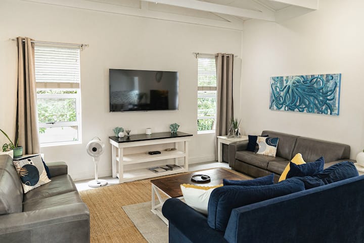 Cozy Villa With Pool And Braai Close To Center - Hermanus