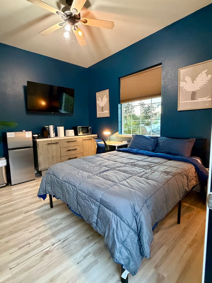 Full Private Studio Suite #3 - Brand New! - Clovis, CA