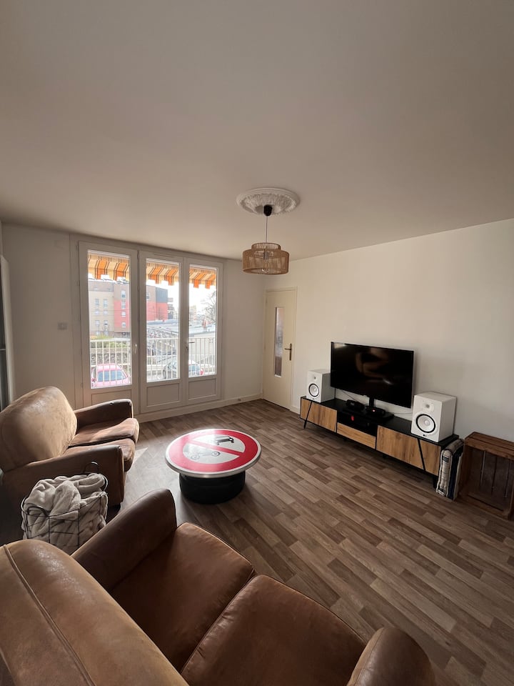 Appartement Lumineux 2 Pièces + Balcon - Le Mans