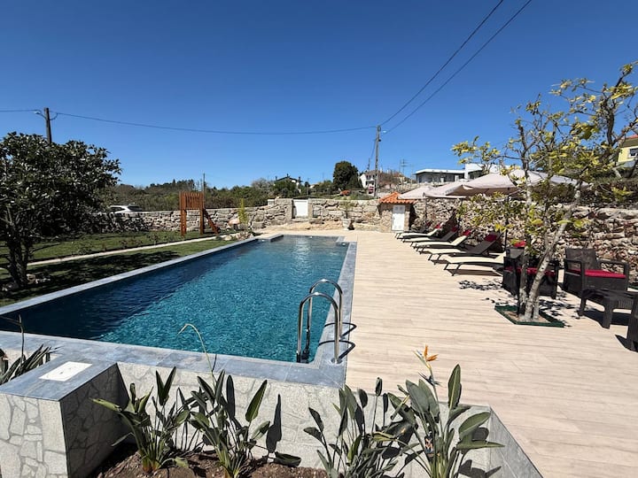 Av.da Liberdade, 7
3530-032 Corvaceira 
Mangualde - Mangualde