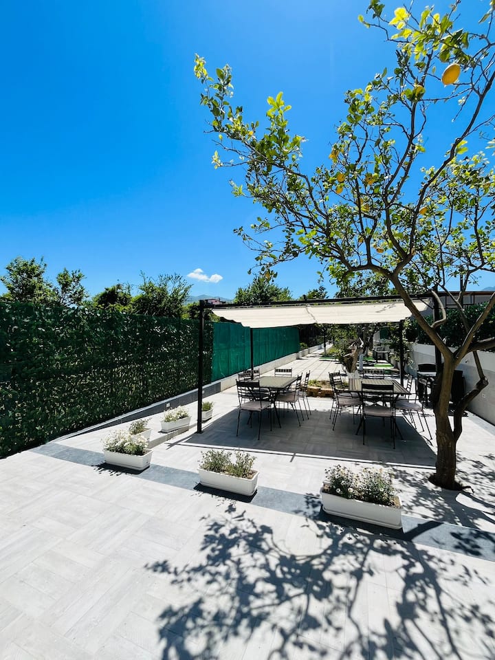 Appartamento Moderno Con Giardino A Pompei - Pompei