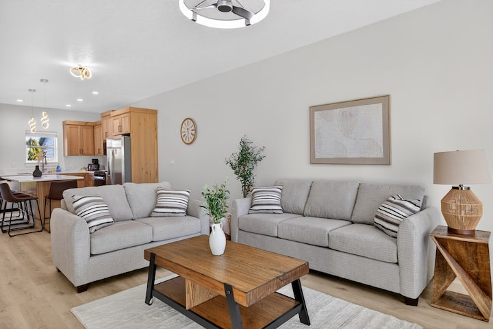 Nampa's New Nest - The Solara 714 - Nampa, ID