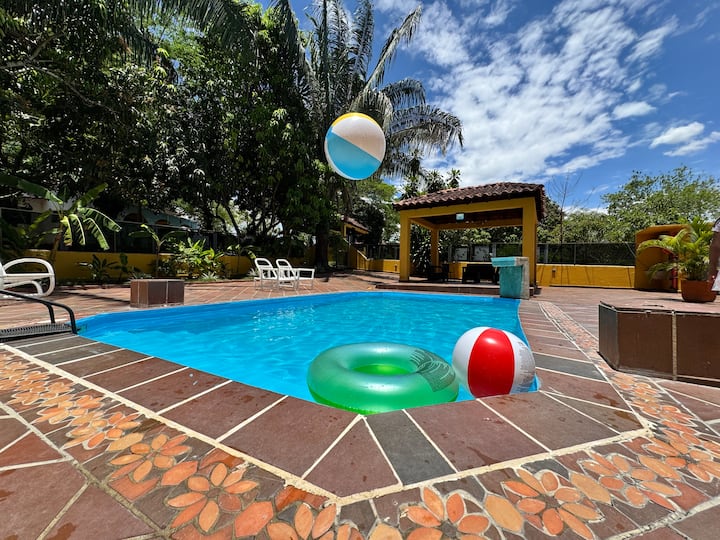 Finca Ecoturística Tres Caballos | Piscina Privada - Agua de Dios