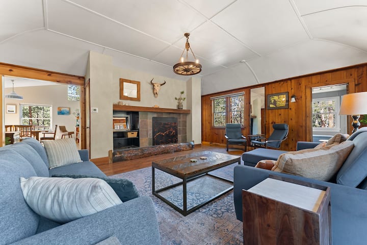 The Permahaus Eco Retreat - Evergreen, CO
