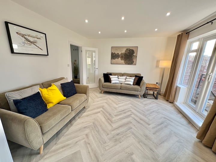5 Bed House Bedford*mk*luton* Contractors*families - Bedford