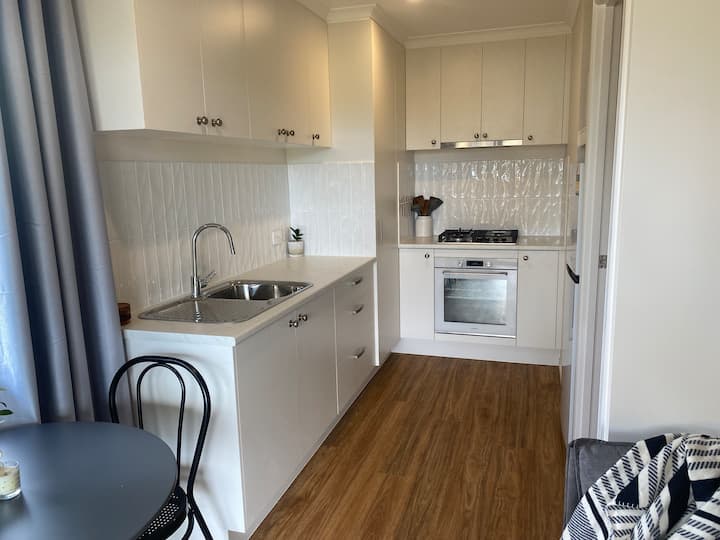 Private And Fresh Self-contained Granny Flat - Montville