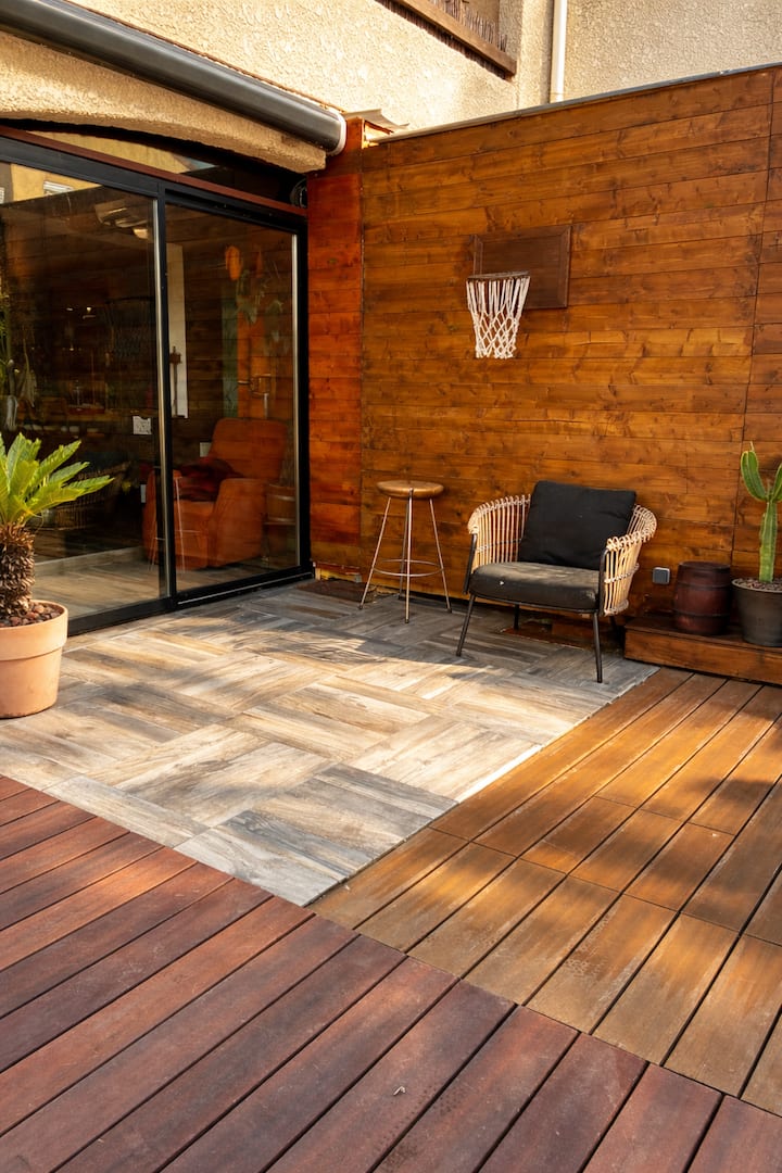 Appartement Au Charme Artistique Avec Jardin - Bandol