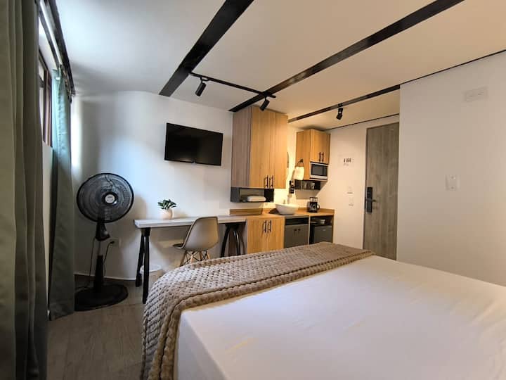 Habitación Baño Privado En El Boulevard Del Río - Cali