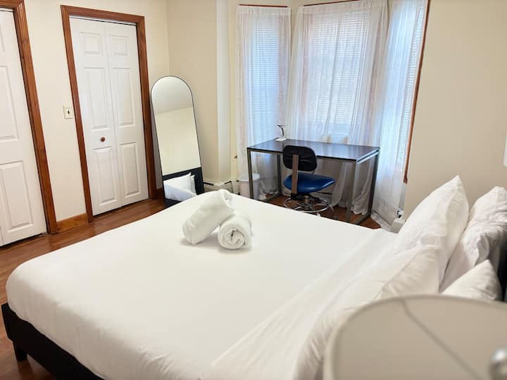 Modern Somerville Stay |Min To Boston & Cambridge - Brighton - Boston