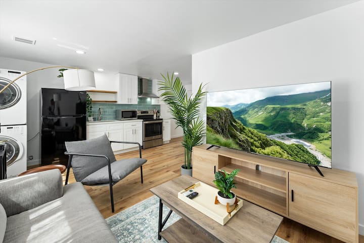 Central, Spacious 1br W/ Big Backyard - 園林市
