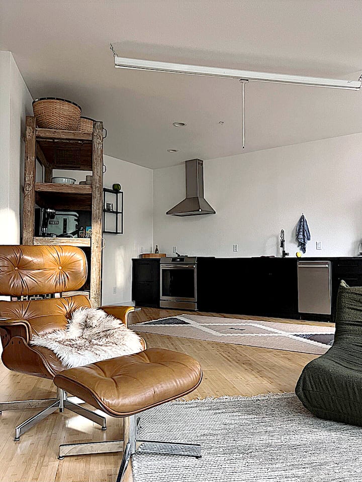 Modern Nordic Nest + Walk To Waterfront, Dining - Vancouver, WA