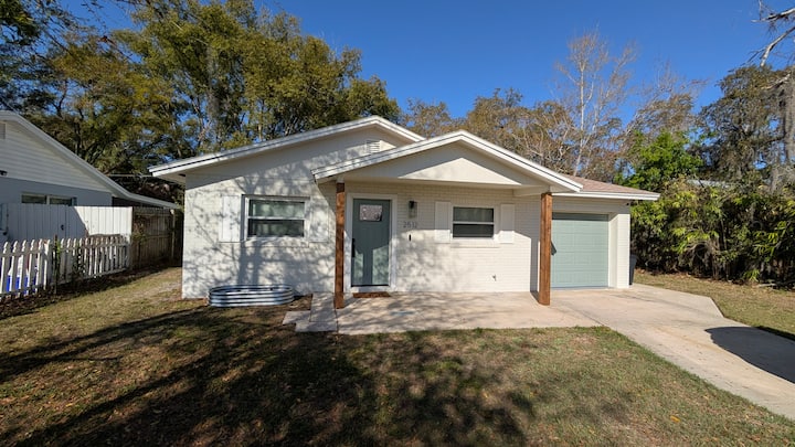 The Bungalow On Elm Ave - Sanford