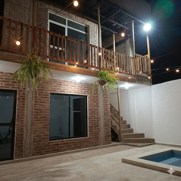 Crucita Te Espera - Crucita