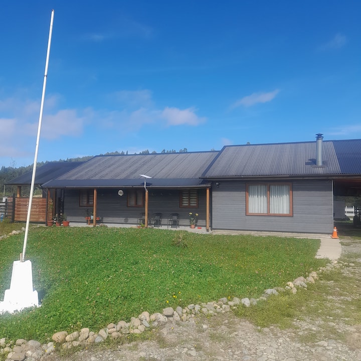 Tranquilo Rodeado De Naturaleza Cerca De Lagos - Los Lagos