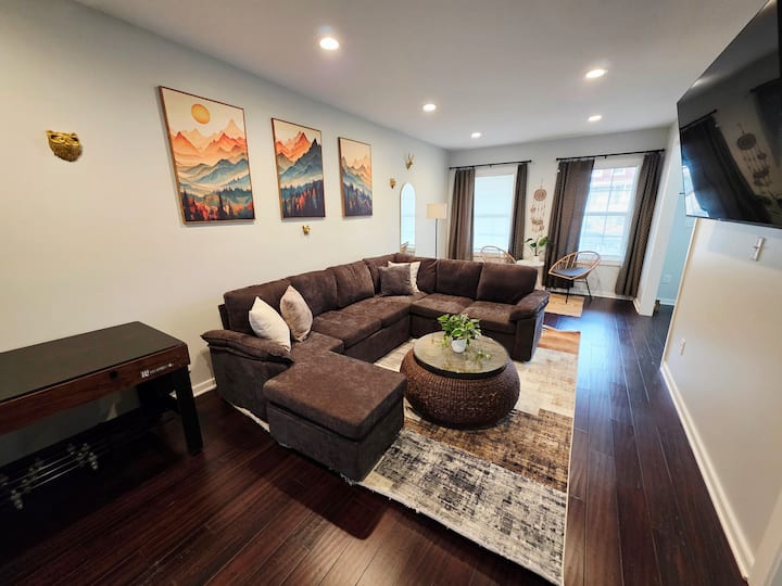 3br/ 2.5 Br • Fenced Yard • Long Stays - Richmond, VA