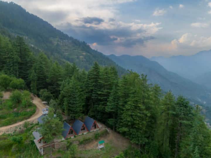 A-frames Above Jibhi| Amazing Host| Pine Forests - Jibhi