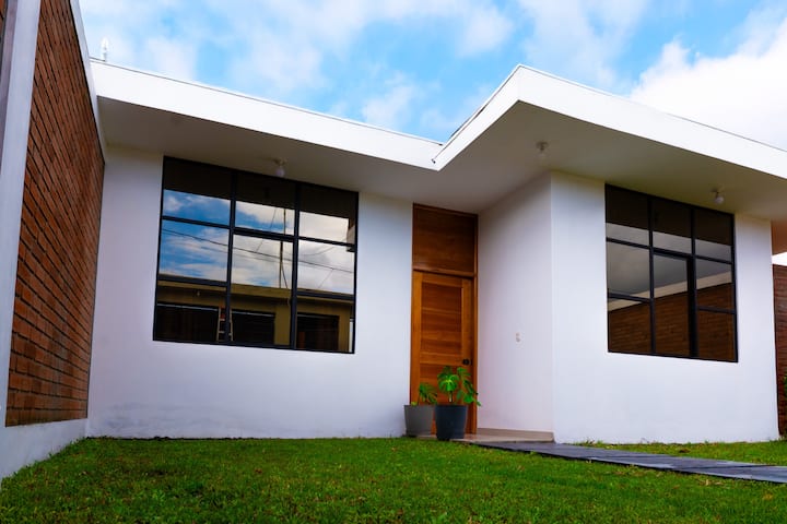 Alojamiento Amplio - San Martín de Pangoa